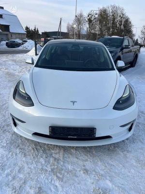Balts Tesla Model 3 2021 Kauņa, ar dzinēja tilpumu 0.00 L un nobraukumu 227 tūkst. km par 18200 €, foto  vietnē AUTOMOTO.COM.LV