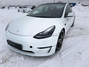 White Tesla Model 3 2021 in Siauliai, with an engine capacity of 0.00 L and mileage of 22 thousand km for 18850 €, photo 8 on AUTOMOTO.COM.LV