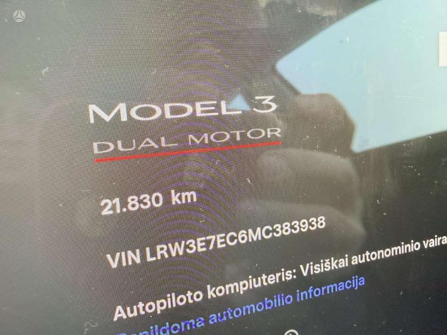 White Tesla Model 3 2021 in Siauliai, with an engine capacity of 0.00 L and mileage of 22 thousand km for 18850 €, photo 16 on AUTOMOTO.COM.LV