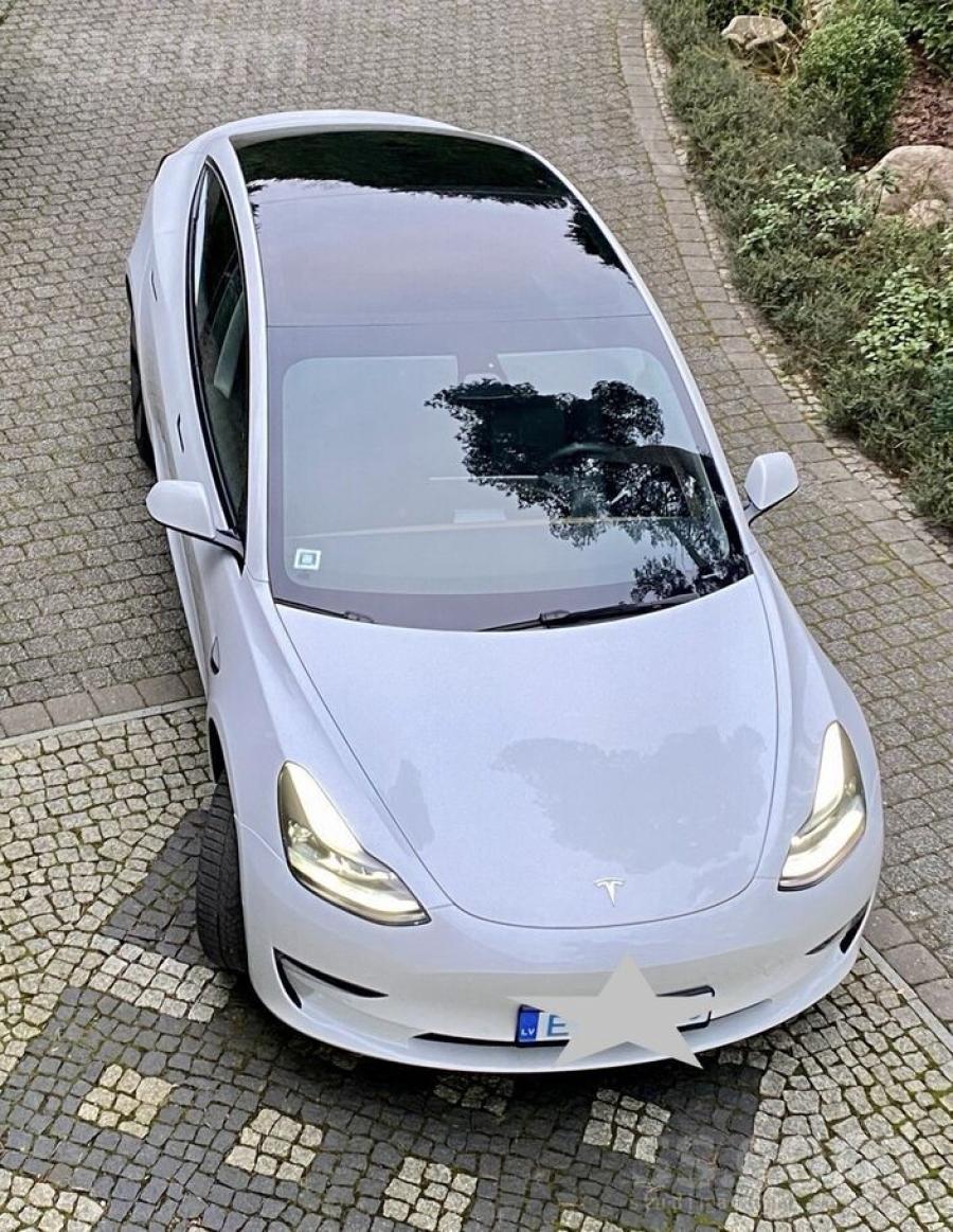 Balts Tesla Model 3 2021 Rīga, ar dzinēja tilpumu 0.00 L un nobraukumu 82 tūkst. km par 25500 €, foto 4 vietnē AUTOMOTO.COM.LV
