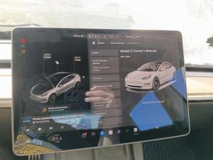 White Tesla Model 3 2021 in Marijampole, with an engine capacity of 0.00 L and mileage of 174 thousand km for 12500 €, photo 21 on AUTOMOTO.COM.LV