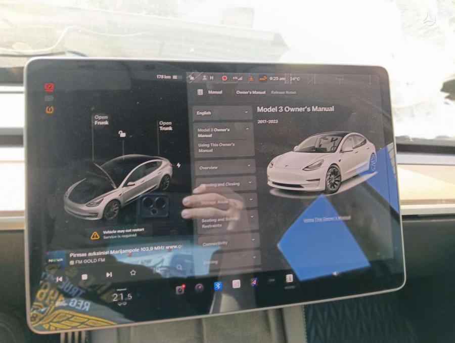 White Tesla Model 3 2021 in Marijampole, with an engine capacity of 0.00 L and mileage of 174 thousand km for 12500 €, photo 21 on AUTOMOTO.COM.LV