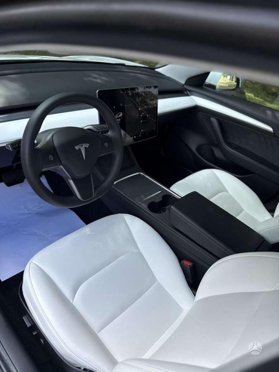 Balts Tesla Model 3 2021 Marijampole, ar dzinēja tilpumu 0.00 L un nobraukumu 100 tūkst. km par 23500 €, foto 11 vietnē AUTOMOTO.COM.LV