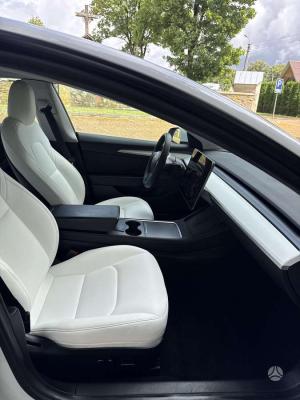 Balts Tesla Model 3 2021 Marijampole, ar dzinēja tilpumu 0.00 L un nobraukumu 100 tūkst. km par 23500 €, foto 15 vietnē AUTOMOTO.COM.LV