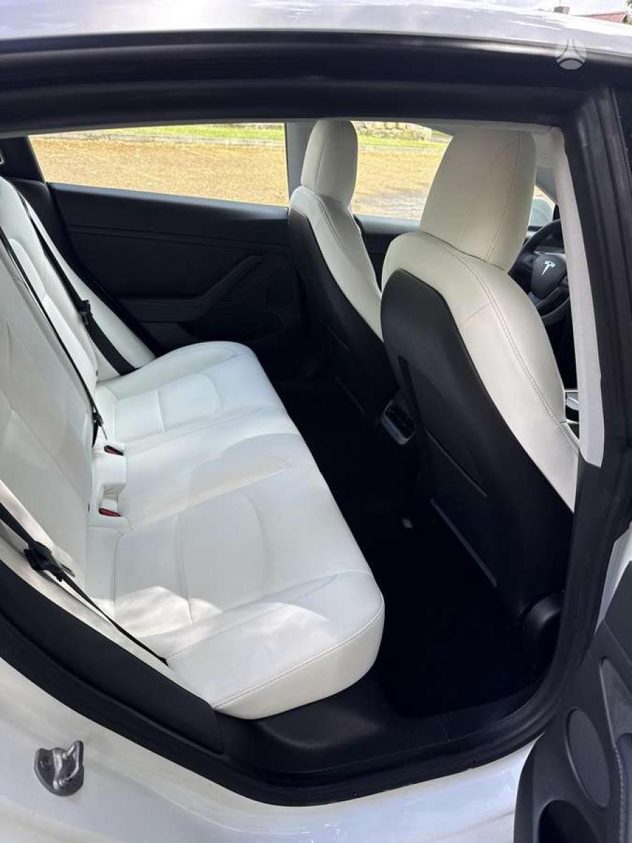 Balts Tesla Model 3 2021 Marijampole, ar dzinēja tilpumu 0.00 L un nobraukumu 100 tūkst. km par 23500 €, foto 18 vietnē AUTOMOTO.COM.LV