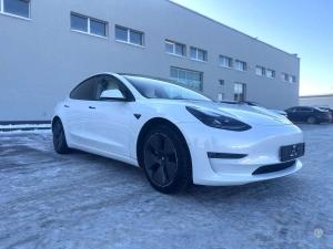 Balts Tesla Model 3 2022 Marijampole, ar dzinēja tilpumu 0.00 L un nobraukumu 94 tūkst. km par 23400 €, foto 13 vietnē AUTOMOTO.COM.LV