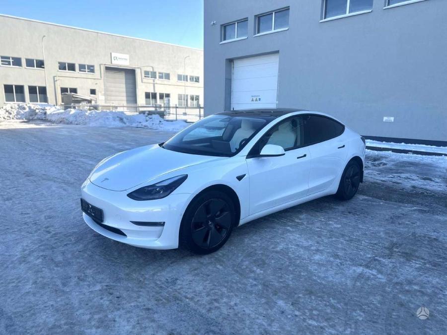 Balts Tesla Model 3 2022 Marijampole, ar dzinēja tilpumu 0.00 L un nobraukumu 94 tūkst. km par 23400 €, foto 14 vietnē AUTOMOTO.COM.LV