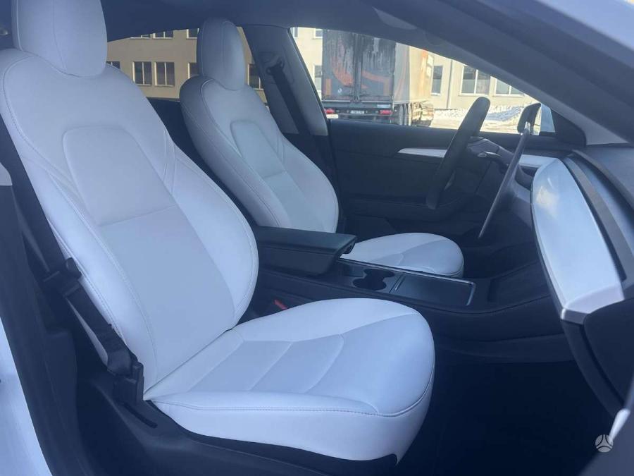 Balts Tesla Model 3 2022 Marijampole, ar dzinēja tilpumu 0.00 L un nobraukumu 94 tūkst. km par 23400 €, foto 18 vietnē AUTOMOTO.COM.LV