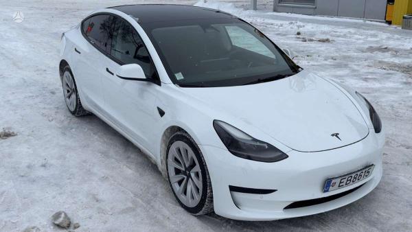 Balts Tesla Model 3 2022 Kauņa, ar dzinēja tilpumu 0.00 L un nobraukumu 80 tūkst. km par 22500 €, foto 9 vietnē AUTOMOTO.COM.LV