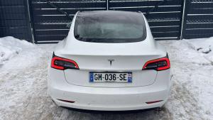 White Tesla Model 3 2023 in Jonava, with an engine capacity of 0.00 L and mileage of 138 thousand km for 8450 €, photo 6 on AUTOMOTO.COM.LV