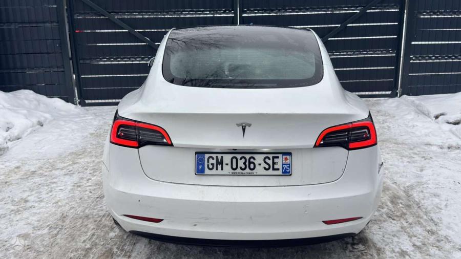 Balts Tesla Model 3 2023 Jonava, ar dzinēja tilpumu 0.00 L un nobraukumu 138 tūkst. km par 7950 €, foto 14 vietnē AUTOMOTO.COM.LV