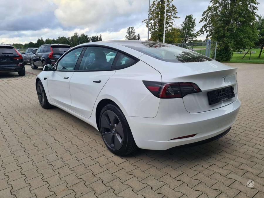 Balts Tesla Model 3 2023 Šauļi, ar dzinēja tilpumu 0.00 L un nobraukumu 88 tūkst. km par 30900 €, foto 7 vietnē AUTOMOTO.COM.LV