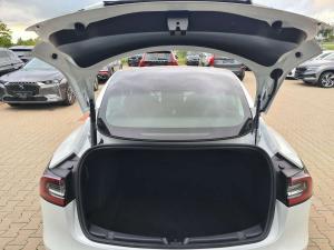 Balts Tesla Model 3 2023 Šauļi, ar dzinēja tilpumu 0.00 L un nobraukumu 88 tūkst. km par 30900 €, foto 25 vietnē AUTOMOTO.COM.LV