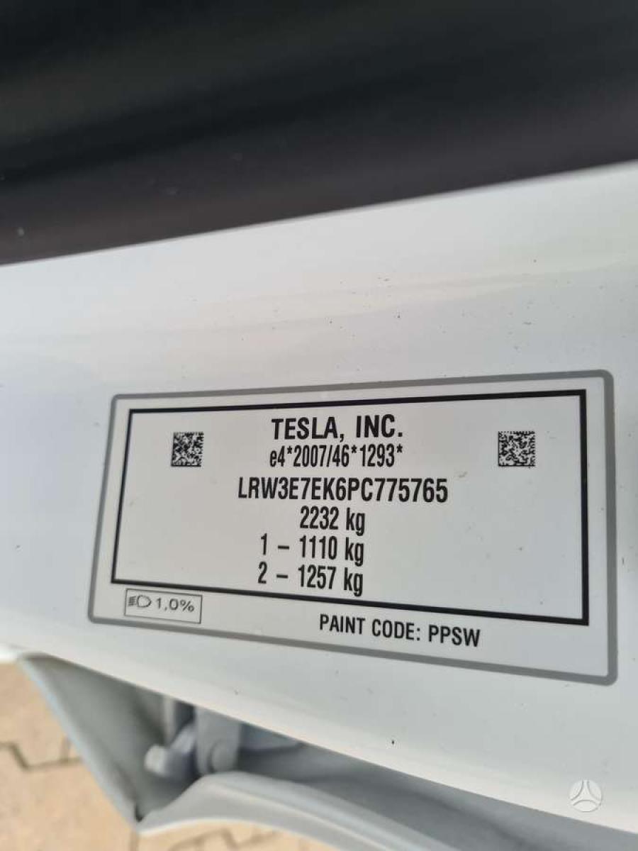 Balts Tesla Model 3 2023 Šauļi, ar dzinēja tilpumu 0.00 L un nobraukumu 88 tūkst. km par 30900 €, foto 27 vietnē AUTOMOTO.COM.LV