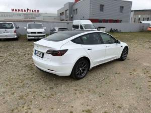 Balts Tesla Model 3 2023 Panevēža, ar dzinēja tilpumu 0.00 L un nobraukumu 112 tūkst. km par 19360 €, foto 3 vietnē AUTOMOTO.COM.LV