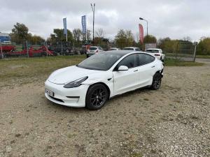 Balts Tesla Model 3 2023 Panevēža, ar dzinēja tilpumu 0.00 L un nobraukumu 112 tūkst. km par 19360 €, foto 5 vietnē AUTOMOTO.COM.LV