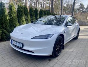 Белый Тесла Модель 3 2024 в Рига, объемом двигателя 0.00 л и пробегом 14 тыс. км за 35000 €, фото 8 на AUTOMOTO.COM.LV