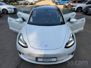 Белый Тесла Модель 3 2020 в Рига, объемом двигателя 0.00 л и пробегом 175 тыс. км за 21000 €, фото  на AUTOMOTO.COM.LV
