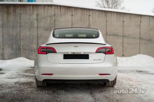 Balts Tesla Model 3 2019 Tartu, ar dzinēja tilpumu 0.00 L un nobraukumu 86 tūkst. km par 25900 €, foto 5 vietnē AUTOMOTO.COM.LV