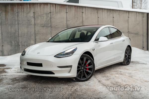Balts Tesla Model 3 2019 Tartu, ar dzinēja tilpumu 0.00 L un nobraukumu 86 tūkst. km par 25900 €, foto 9 vietnē AUTOMOTO.COM.LV