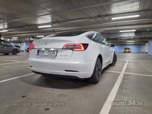 Balts Tesla Model 3 2019 Tallina, ar dzinēja tilpumu 0.00 L un nobraukumu 189 tūkst. km par 19000 €, foto 5 vietnē AUTOMOTO.COM.LV