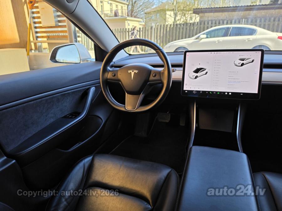 Balts Tesla Model 3 2019 Tallina, ar dzinēja tilpumu 0.00 L un nobraukumu 189 tūkst. km par 19000 €, foto 11 vietnē AUTOMOTO.COM.LV