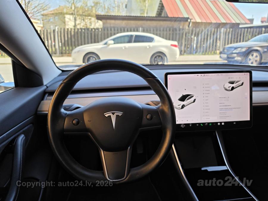 Balts Tesla Model 3 2019 Tallina, ar dzinēja tilpumu 0.00 L un nobraukumu 189 tūkst. km par 19000 €, foto 12 vietnē AUTOMOTO.COM.LV