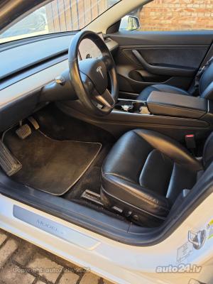 Balts Tesla Model 3 2019 Tallina, ar dzinēja tilpumu 0.00 L un nobraukumu 189 tūkst. km par 19000 €, foto 13 vietnē AUTOMOTO.COM.LV