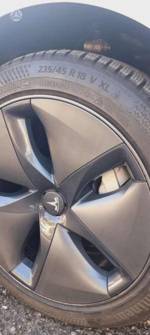 Balts Tesla Model 3 2019 Viļņa, ar dzinēja tilpumu 0.00 L un nobraukumu 277 tūkst. km par 15500 €, foto 12 vietnē AUTOMOTO.COM.LV