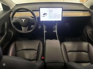 White Tesla Model 3 2019 in Panevezys, with an engine capacity of 0.00 L and mileage of 149 thousand km for 24000 €, photo 8 on AUTOMOTO.COM.LV