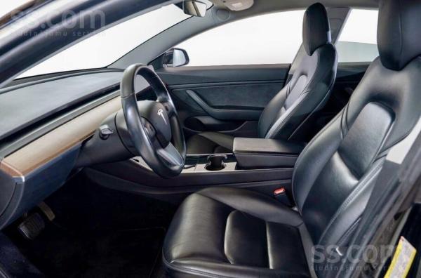 Белый Тесла Модель 3 2019 в Рига, объемом двигателя 0.00 л и пробегом 150 тыс. км за 17777 €, фото 2 на AUTOMOTO.COM.LV