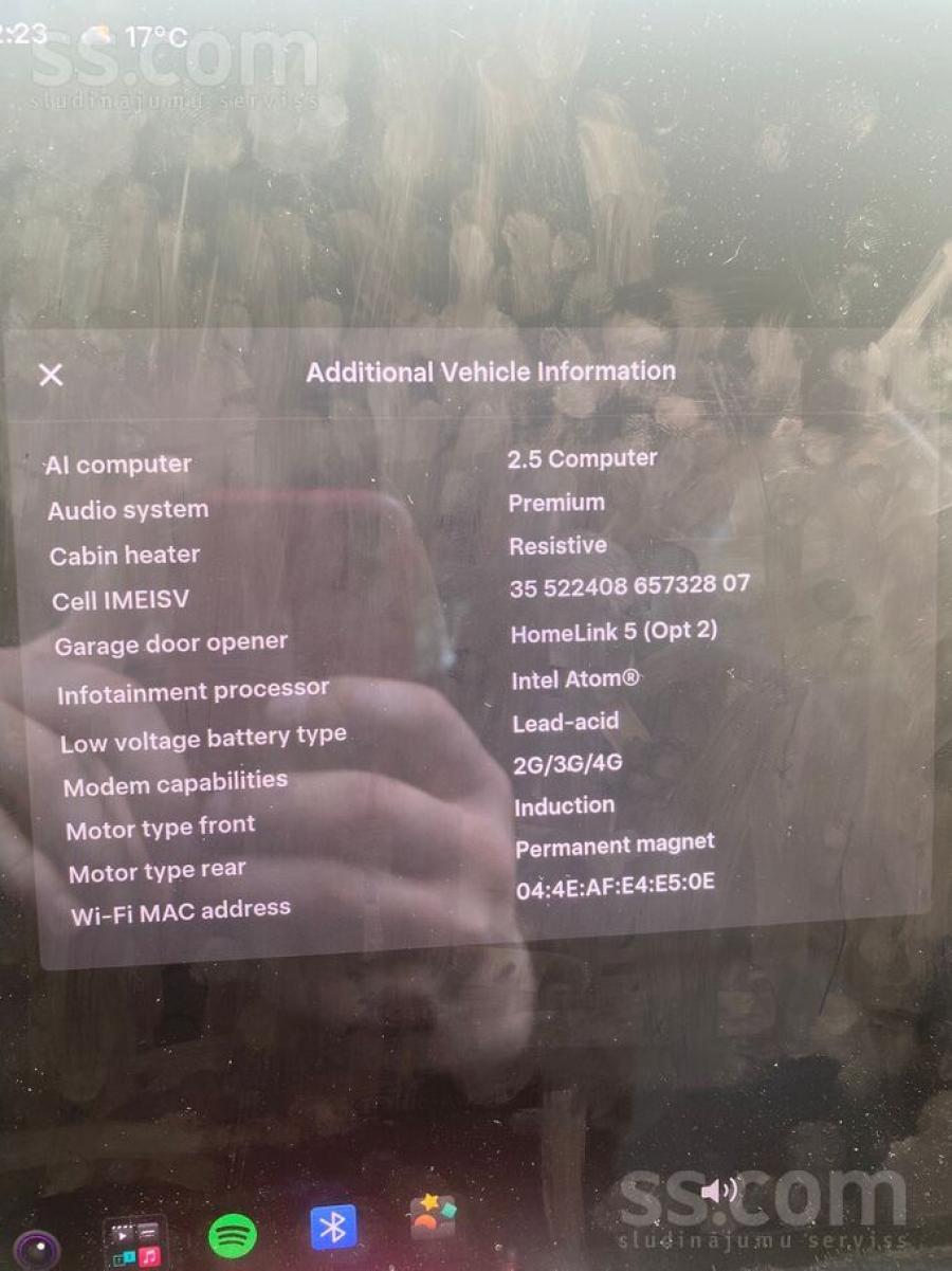 White Tesla Model 3 2019 in Riga, with an engine capacity of 0.00 L and mileage of 150 thousand km for 17777 €, photo 7 on AUTOMOTO.COM.LV