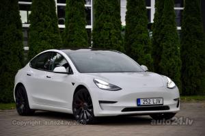 Белый Тесла Модель 3 2019 в Тюри, объемом двигателя 0.00 л и пробегом 145 тыс. км за 22999 €, фото  на AUTOMOTO.COM.LV