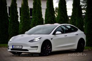 White Tesla Model 3 2019 in Turi, with an engine capacity of 0.00 L and mileage of 145 thousand km for 22999 €, photo 3 on AUTOMOTO.COM.LV