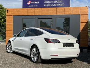 Balts Tesla Model 3 2019 Kauņa, ar dzinēja tilpumu 0.00 L un nobraukumu 154 tūkst. km par 16999 €, foto 5 vietnē AUTOMOTO.COM.LV