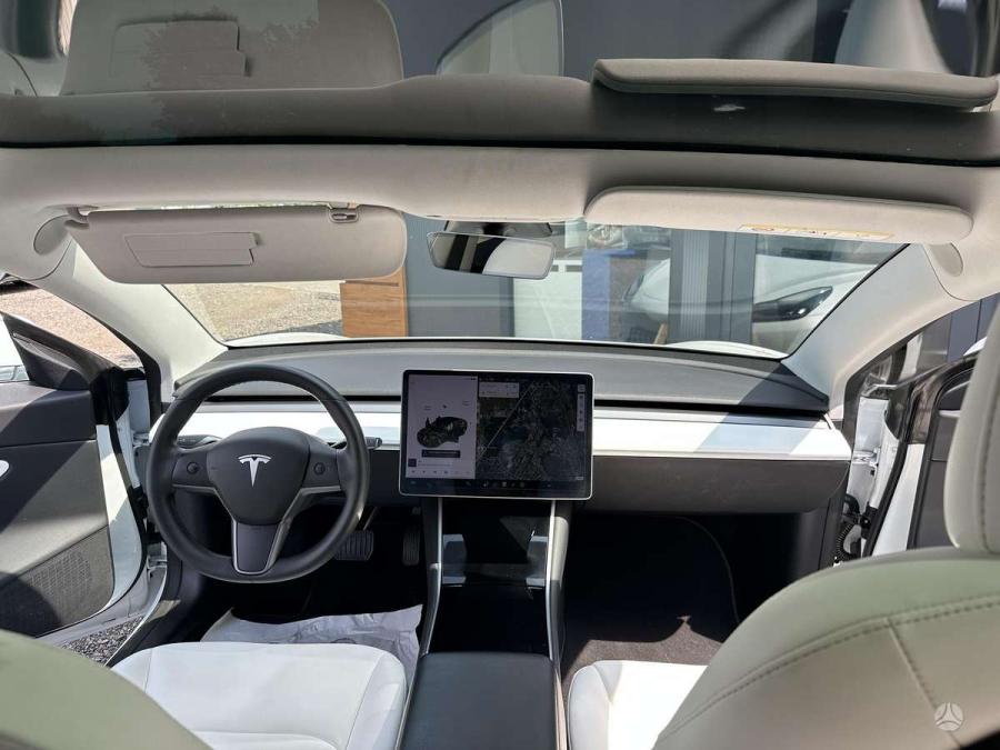 Balts Tesla Model 3 2019 Kauņa, ar dzinēja tilpumu 0.00 L un nobraukumu 154 tūkst. km par 16999 €, foto 9 vietnē AUTOMOTO.COM.LV
