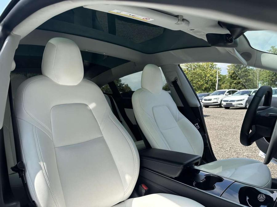 Balts Tesla Model 3 2019 Kauņa, ar dzinēja tilpumu 0.00 L un nobraukumu 154 tūkst. km par 16999 €, foto 10 vietnē AUTOMOTO.COM.LV