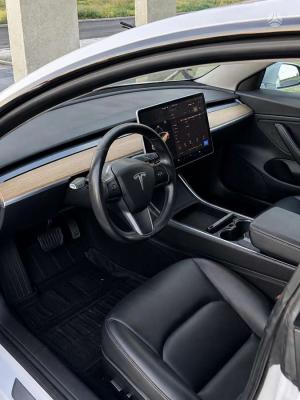 Balts Tesla Model 3 2019 Klaipėda, ar dzinēja tilpumu 0.00 L un nobraukumu 157 tūkst. km par 16000 €, foto 5 vietnē AUTOMOTO.COM.LV