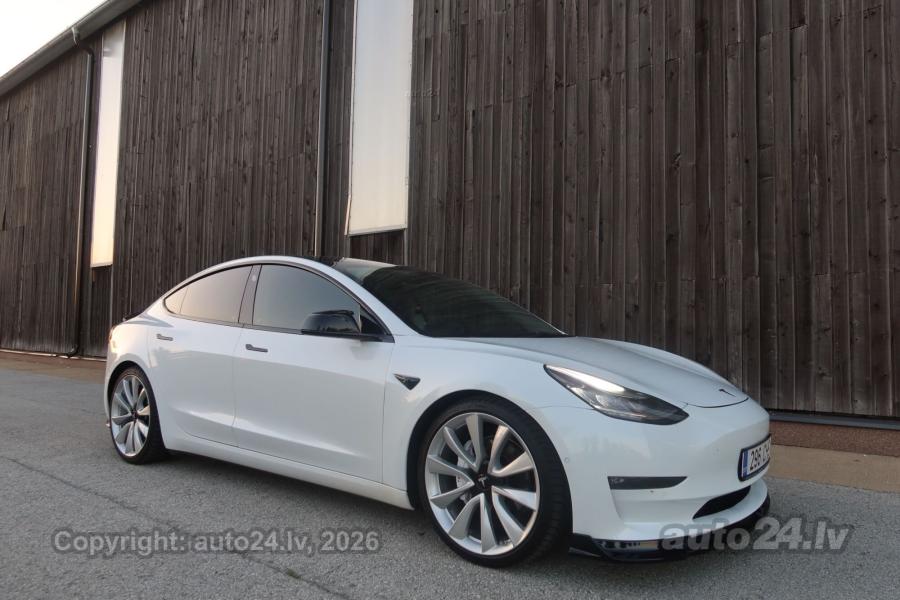 White Tesla Model 3 2019 in Tallinn, with an engine capacity of 0.00 L and mileage of 90 thousand km for 24400 €, photo 3 on AUTOMOTO.COM.LV