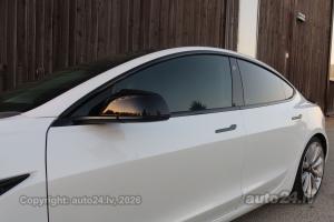 White Tesla Model 3 2019 in Tallinn, with an engine capacity of 0.00 L and mileage of 90 thousand km for 24400 €, photo 9 on AUTOMOTO.COM.LV