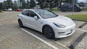 Белый Тесла Модель 3 2019 в Рига, объемом двигателя 0.00 л и пробегом 193 тыс. км за 18500 €, фото 4 на AUTOMOTO.COM.LV