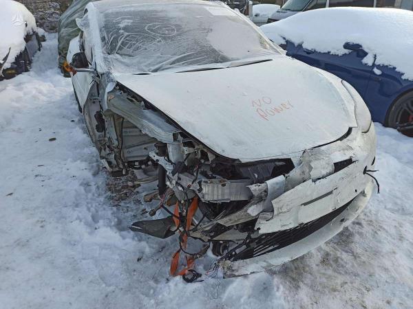 Balts Tesla Model 3 2020 Ukmergė, ar dzinēja tilpumu 0.00 L un nobraukumu 93 tūkst. km par 7800 €, foto 7 vietnē AUTOMOTO.COM.LV