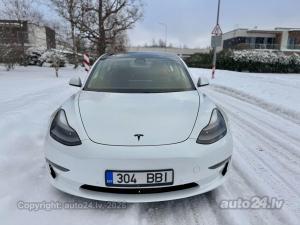 White Tesla Model 3 2020 in Tallinn, with an engine capacity of 0.00 L and mileage of 141 thousand km for 23500 €, photo 2 on AUTOMOTO.COM.LV