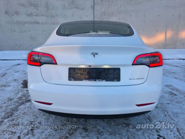 Balts Tesla Model 3 2020 Viljandi, ar dzinēja tilpumu 0.00 L un nobraukumu 113 tūkst. km par 23800 €, foto 7 vietnē AUTOMOTO.COM.LV