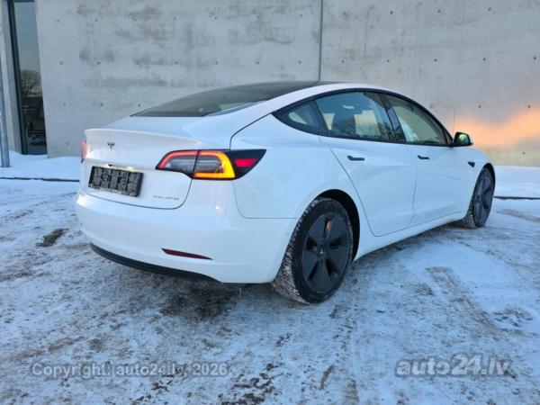 Balts Tesla Model 3 2020 Viljandi, ar dzinēja tilpumu 0.00 L un nobraukumu 113 tūkst. km par 23800 €, foto 9 vietnē AUTOMOTO.COM.LV