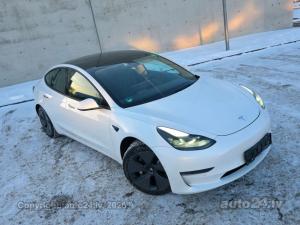 White Tesla Model 3 2020 in Viljandi, with an engine capacity of 0.00 L and mileage of 113 thousand km for 23800 €, photo 26 on AUTOMOTO.COM.LV