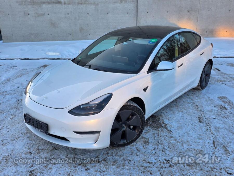 White Tesla Model 3 2020 in Viljandi, with an engine capacity of 0.00 L and mileage of 113 thousand km for 23800 €, photo 27 on AUTOMOTO.COM.LV