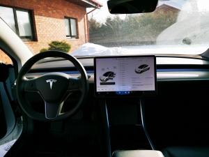 Balts Tesla Model 3 2020 Viļņa, ar dzinēja tilpumu 0.00 L un nobraukumu 118 tūkst. km par 18300 €, foto 6 vietnē AUTOMOTO.COM.LV