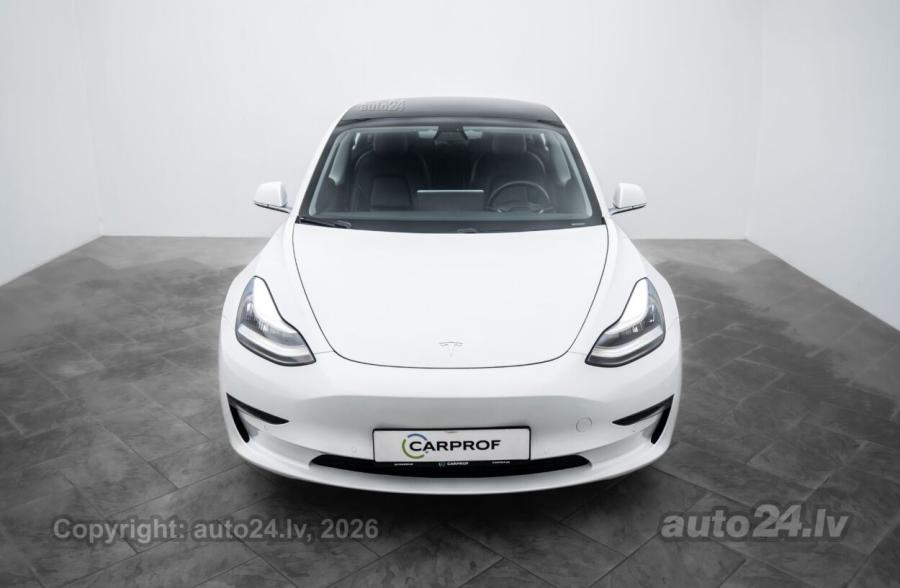 Balts Tesla Model 3 2020 Tallina, ar dzinēja tilpumu 0.00 L un nobraukumu 123 tūkst. km par 22899 €, foto 2 vietnē AUTOMOTO.COM.LV
