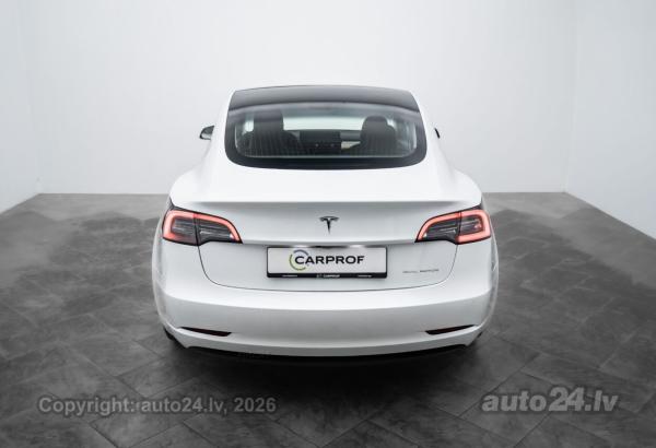 Balts Tesla Model 3 2020 Tallina, ar dzinēja tilpumu 0.00 L un nobraukumu 123 tūkst. km par 22899 €, foto 5 vietnē AUTOMOTO.COM.LV